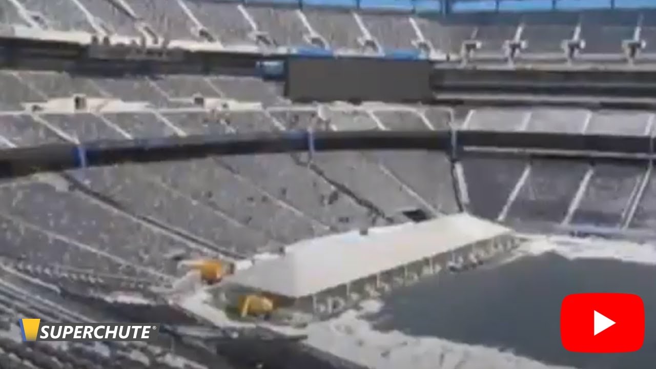 Superchute® Snow Removal at MetLife Stadium - YouTube