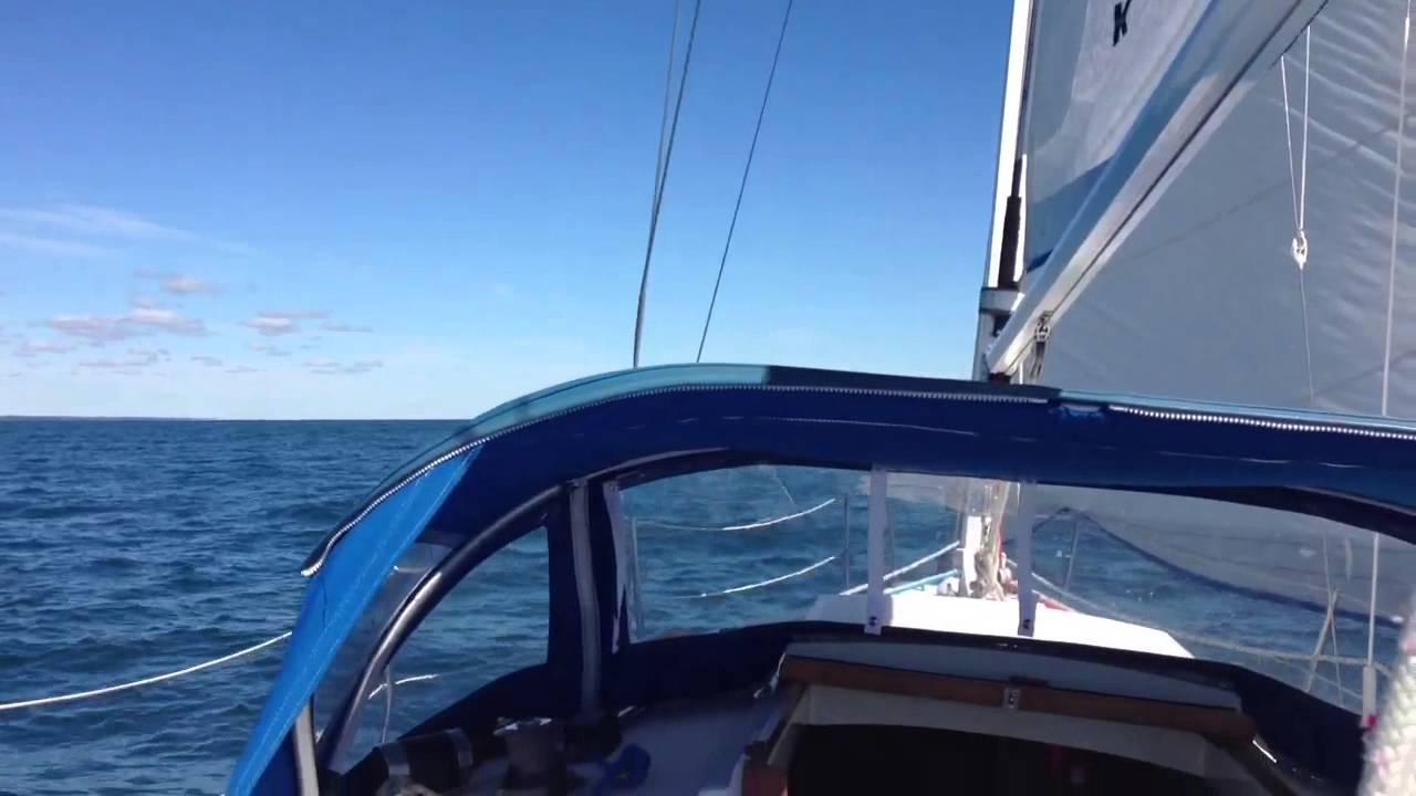 Sirius 28 sailing - YouTube