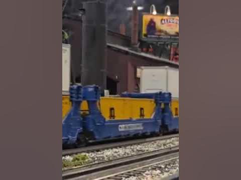 Intermodal Train pulled by Lionel Legacy CSX ES44's #3000 & #3059 at Corner Field Model Railroad ...
