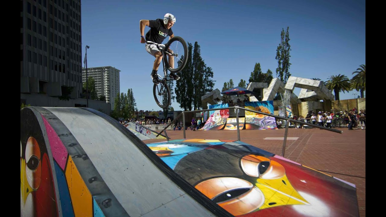 Fixed gear bike jam on colorful features - Red Bull Ride + Style 2014 ...