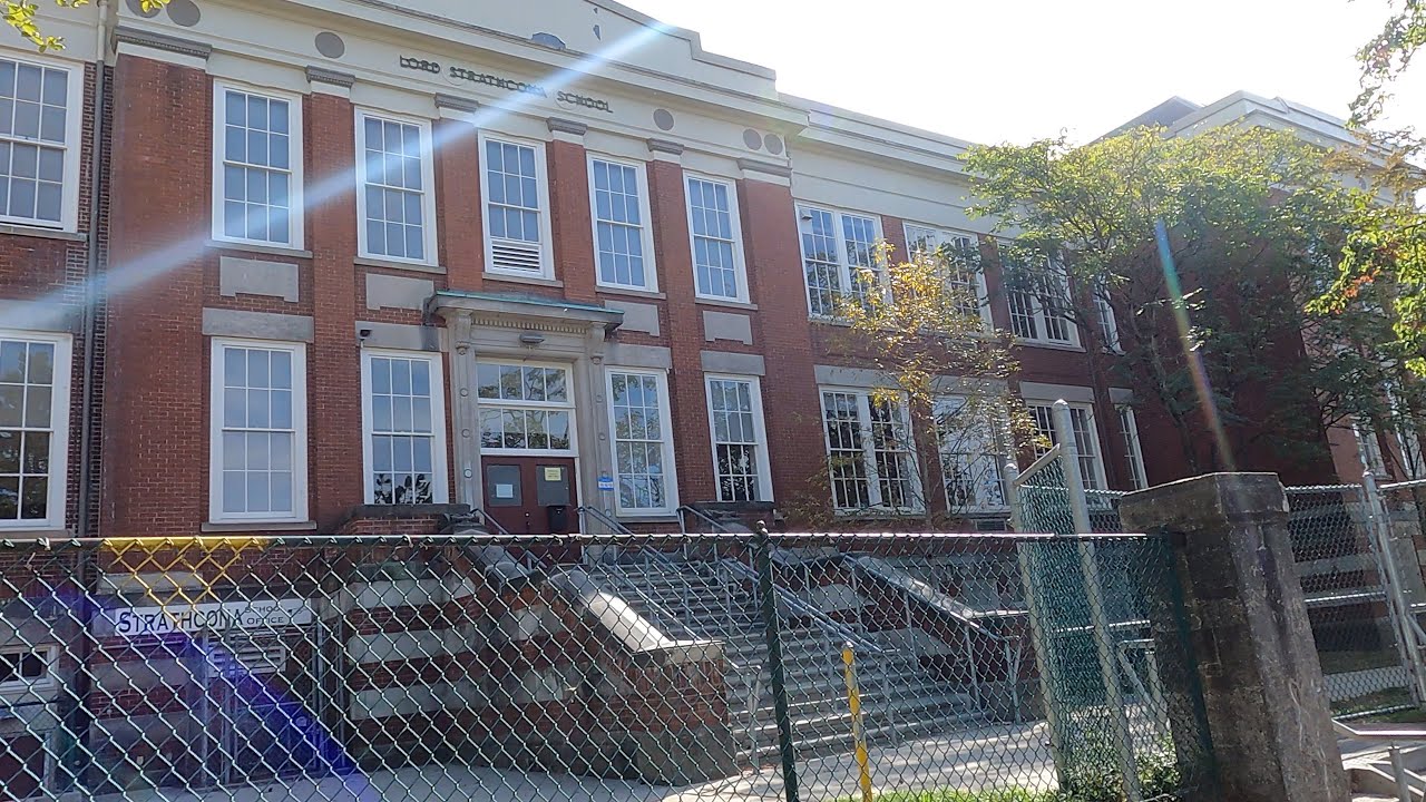 Lord Strathcona Elementary School - Walking Tour - Vancouver BC Canada ...