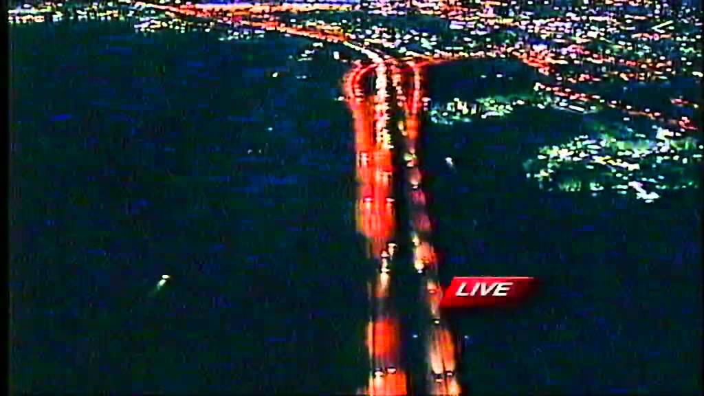 Michelle Wargo at the WESH 2 News Sunrise Anchor Desk - YouTube