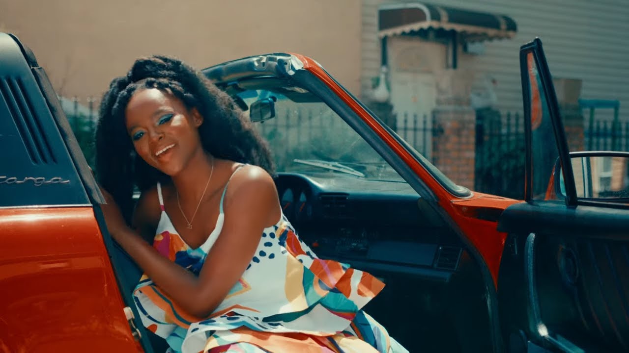 Lauralie - GREY (Official Music Video 2023) - YouTube