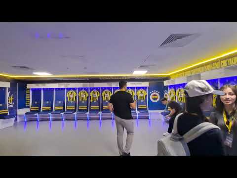 Ailecek Fenerbahçe stadında soyunma odası ve koridorlarını gezdik...