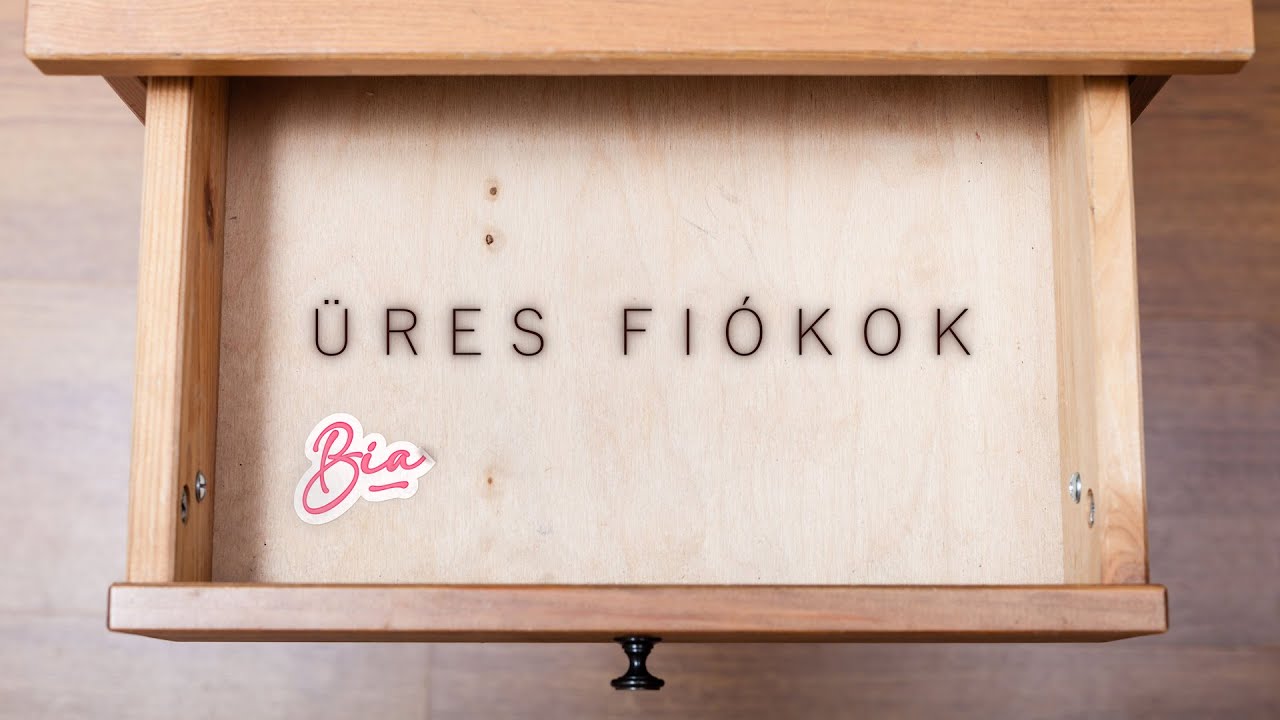 Bia - Üres fiókok (official audio) - YouTube