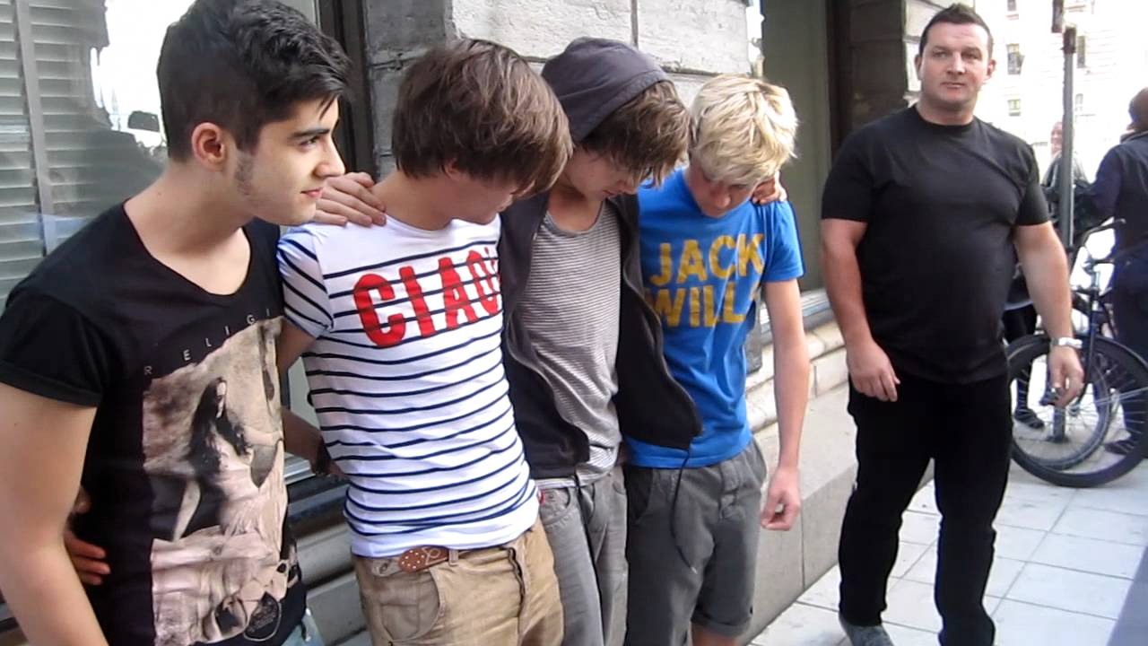 One Direction outside their studio in Sweden May 18th, 2011. - YouTube