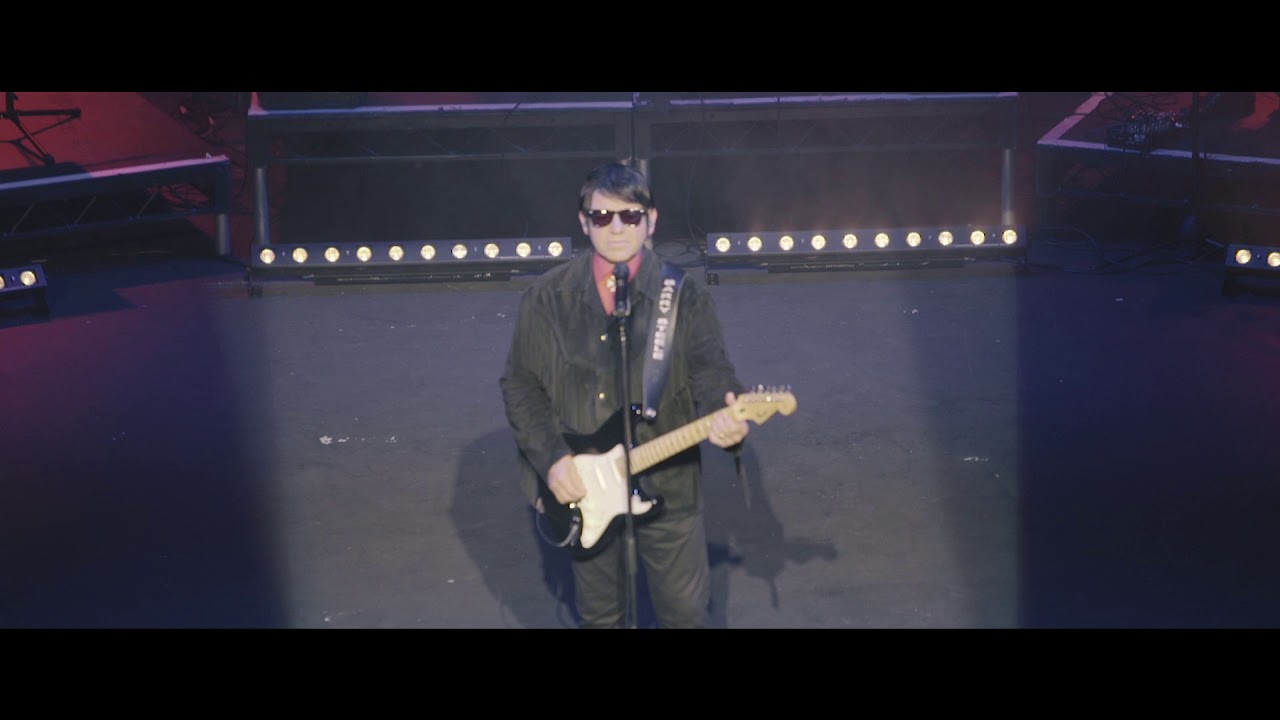 Barry Steele and Friends 'The Roy Orbison Story' - YouTube