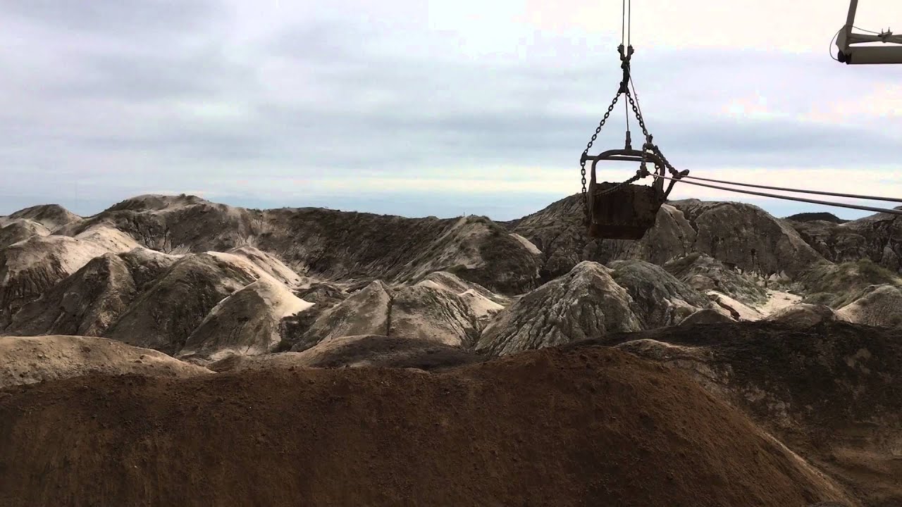 Phosphate Dragline - YouTube