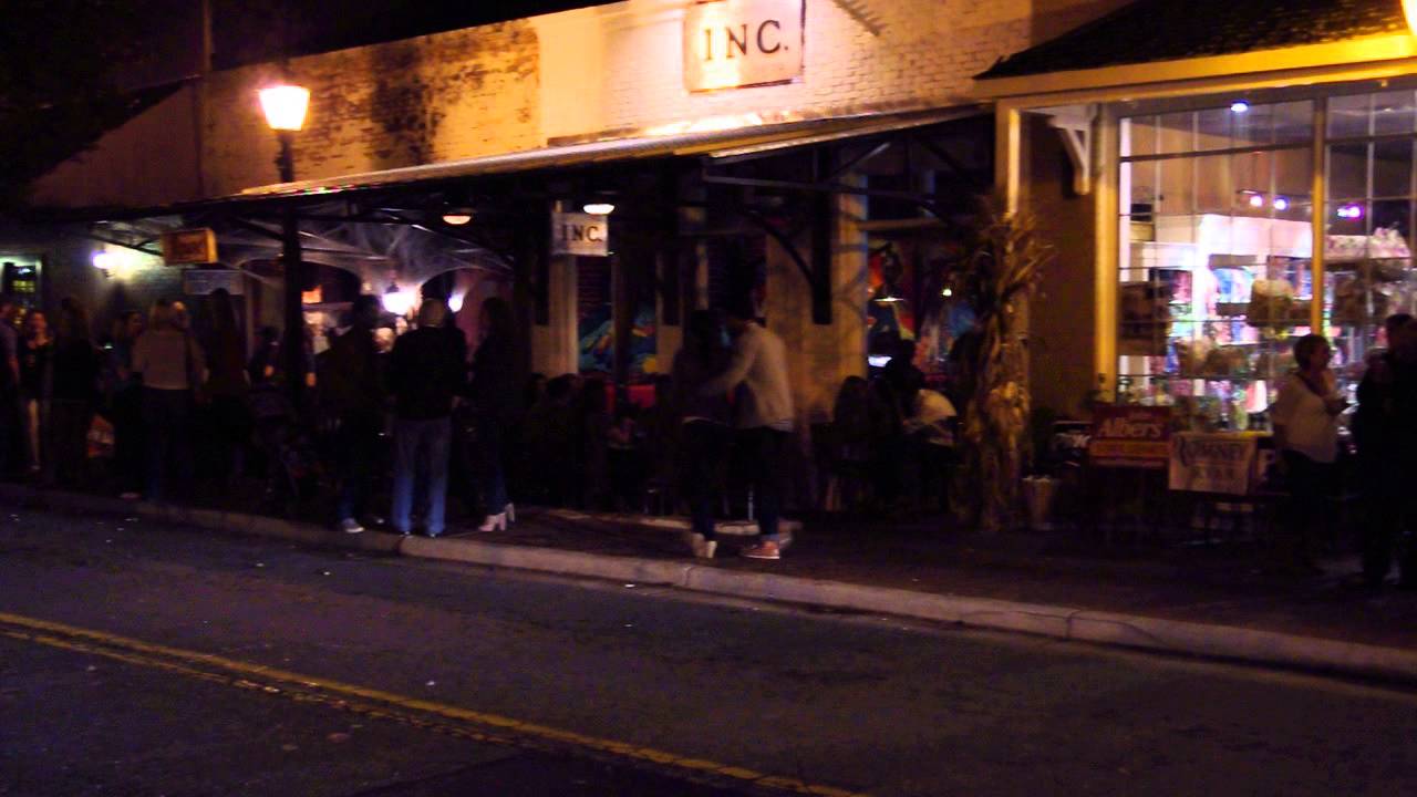 Pentax K-5 II / 720 / 30p / night sample video