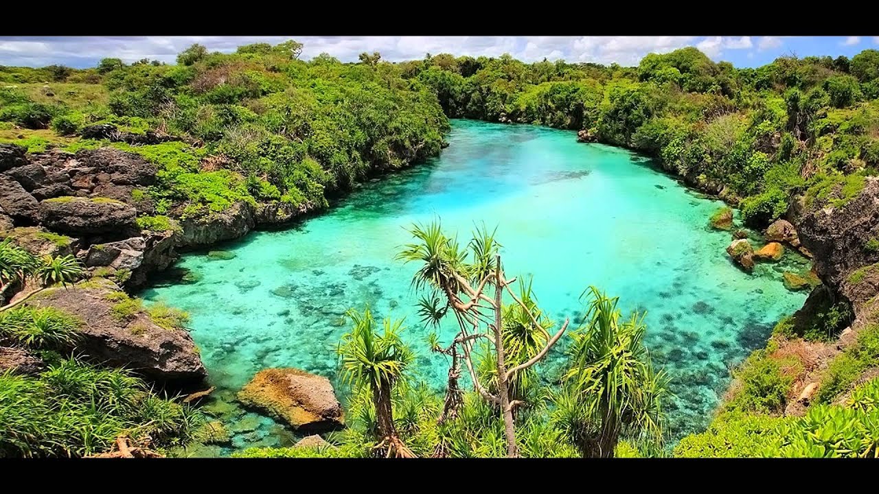 TOUR INDONESIA: Saltwater Lake Weekuri-Kodi Sumba Island - YouTube