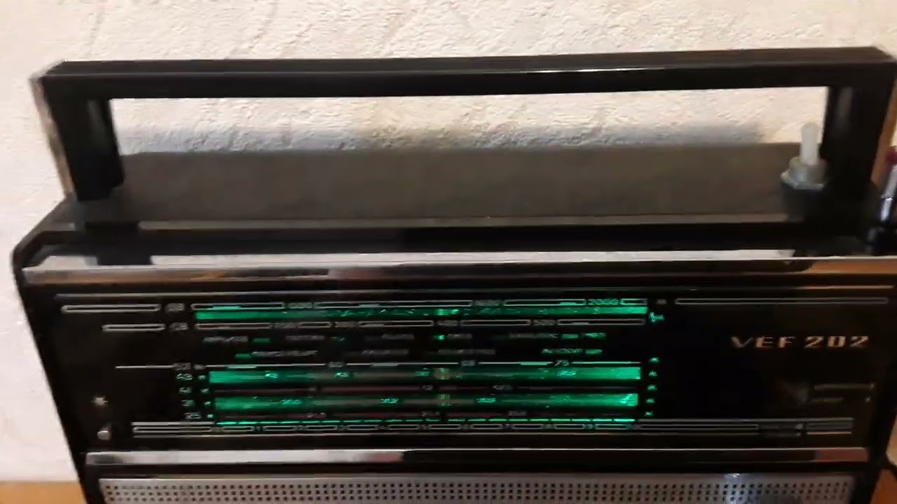 Радиоприемник VEF-202 с Fm/Bluetooth/Mp3/AUX - YouTube