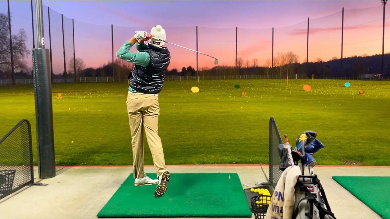 Relaxing Range Session With Scratch Golfer - YouTube