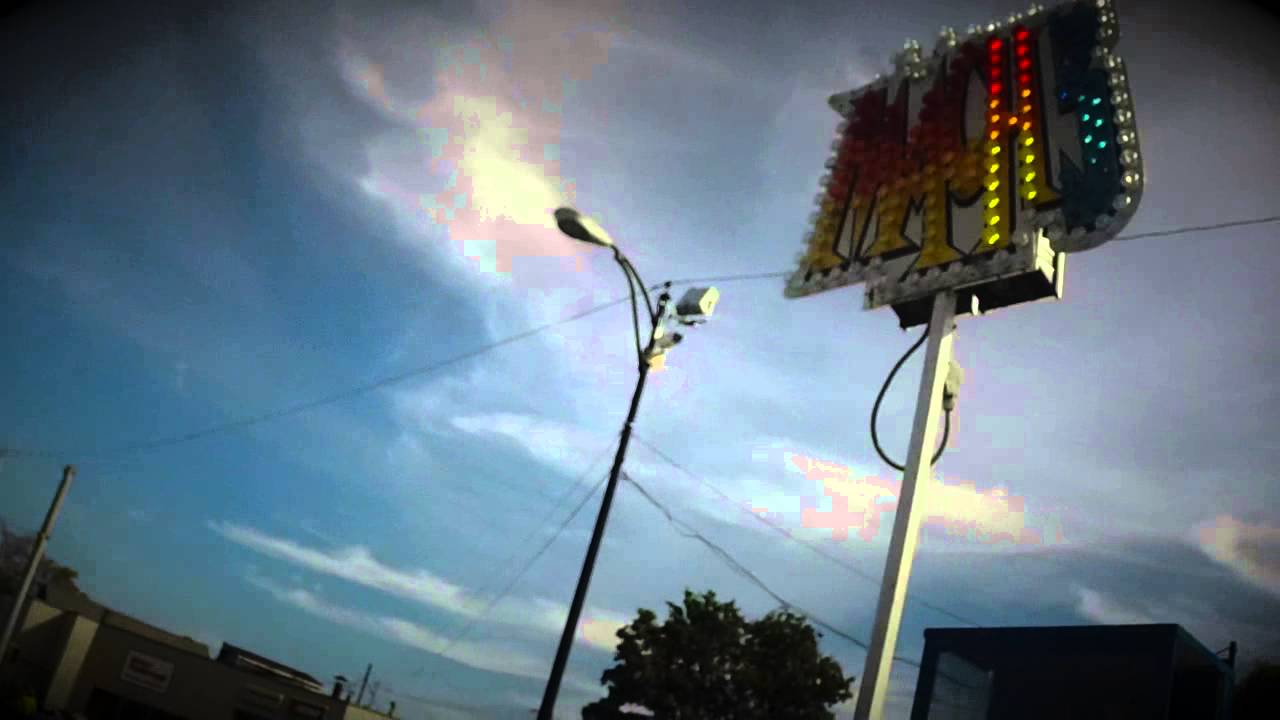 Chad Rides the Mach 3 at the West Side Nut Club Fall Festival - YouTube