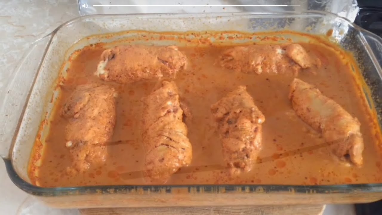 Pollo relleno en salsa de chipotle - YouTube