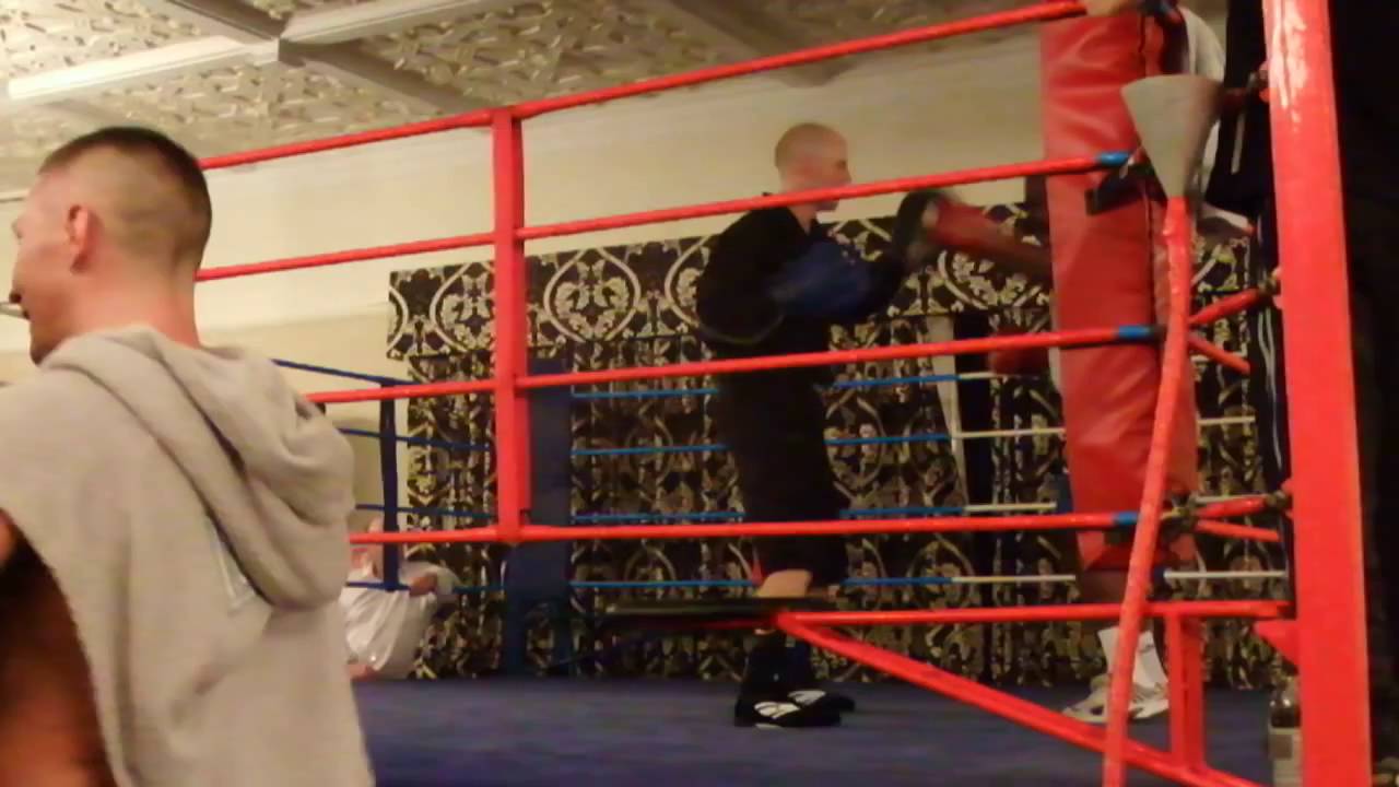 Blind Man Boxing 4 - YouTube
