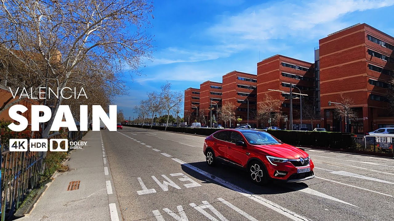 4K Wallking Tour - Young Students Around the University Campus in Spain ...