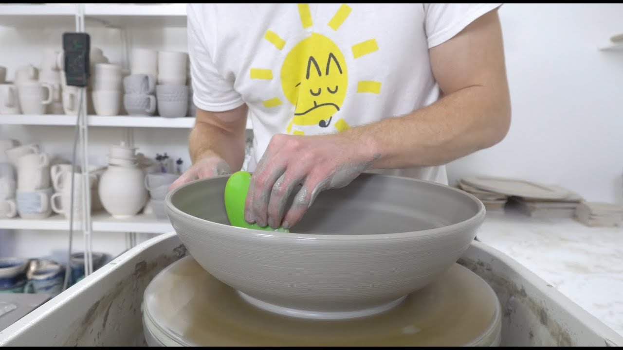 Throwing A Large Shallow Bowl YouTube throwing-a-large-shallow-bowl-youtube