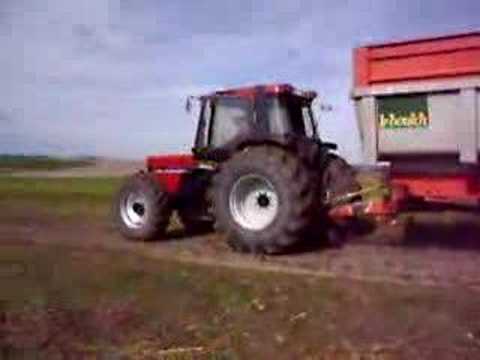 1056xl ensilage - YouTube