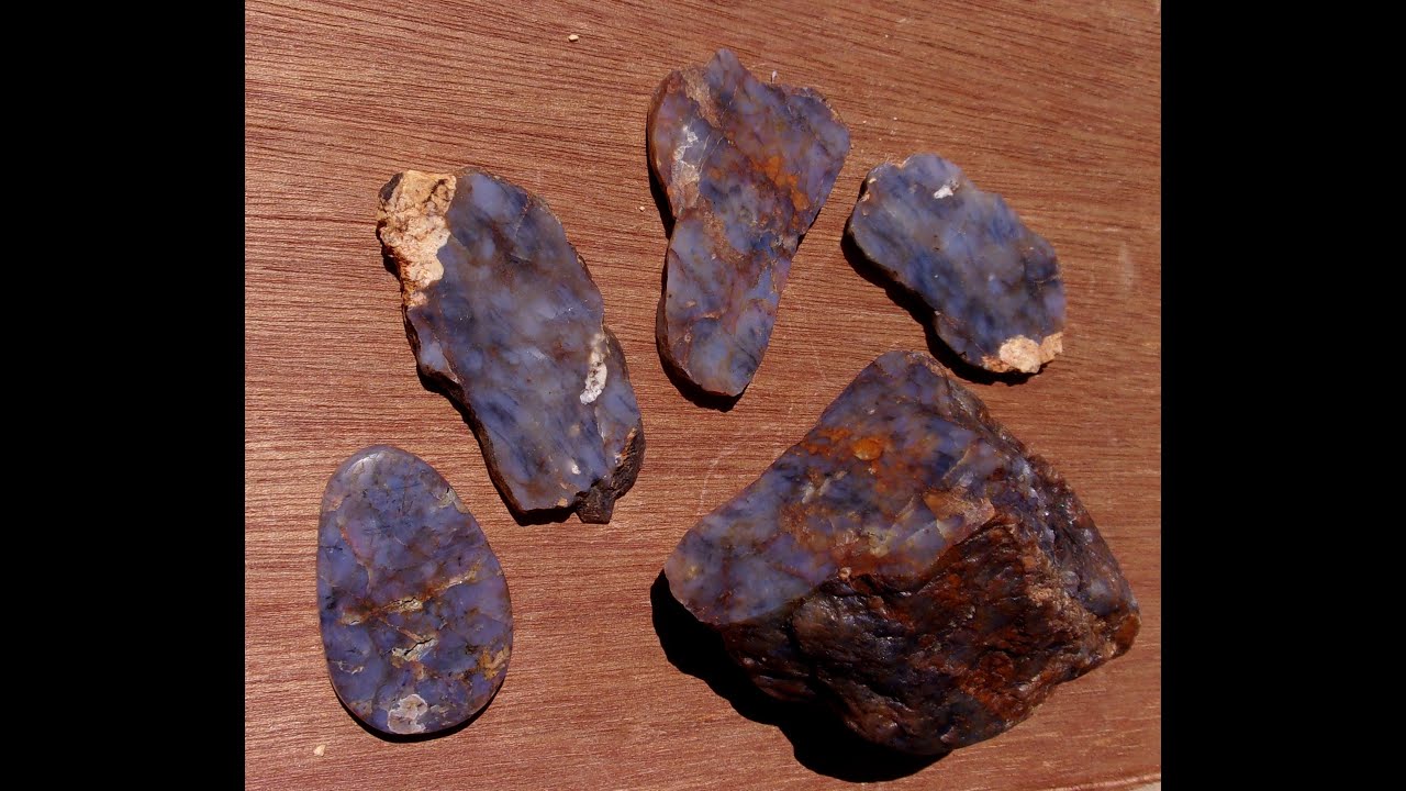 Shades of Virginia Blue Quartz #thefinders - YouTube