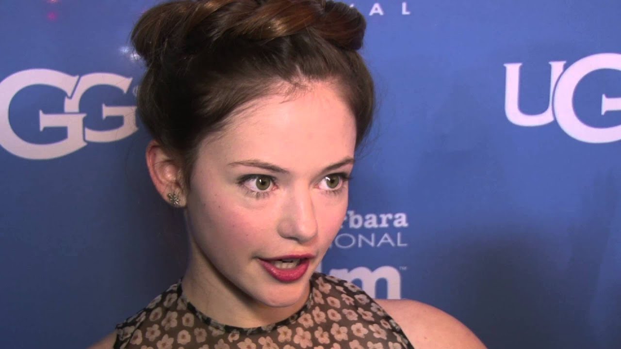 SBIFF 2016 - Opening Night - Mackenzie Foy Interview - YouTube
