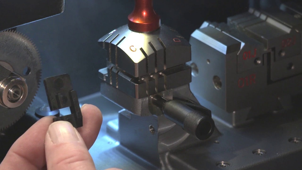 Futura Pro Chapter 7 Cutting Standard Edge Cut Keys HD - YouTube