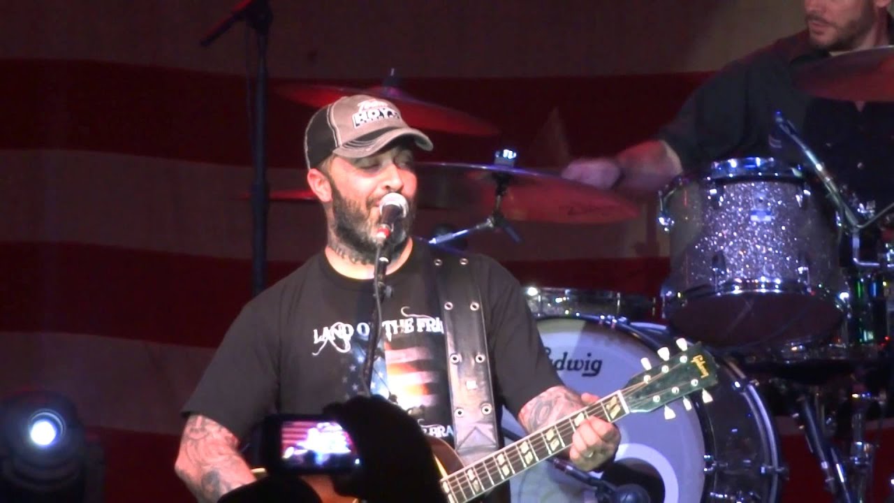 Aaron Lewis "Country Boy" @Coyote Joe's Charlotte, NC 3.22.14 - YouTube
