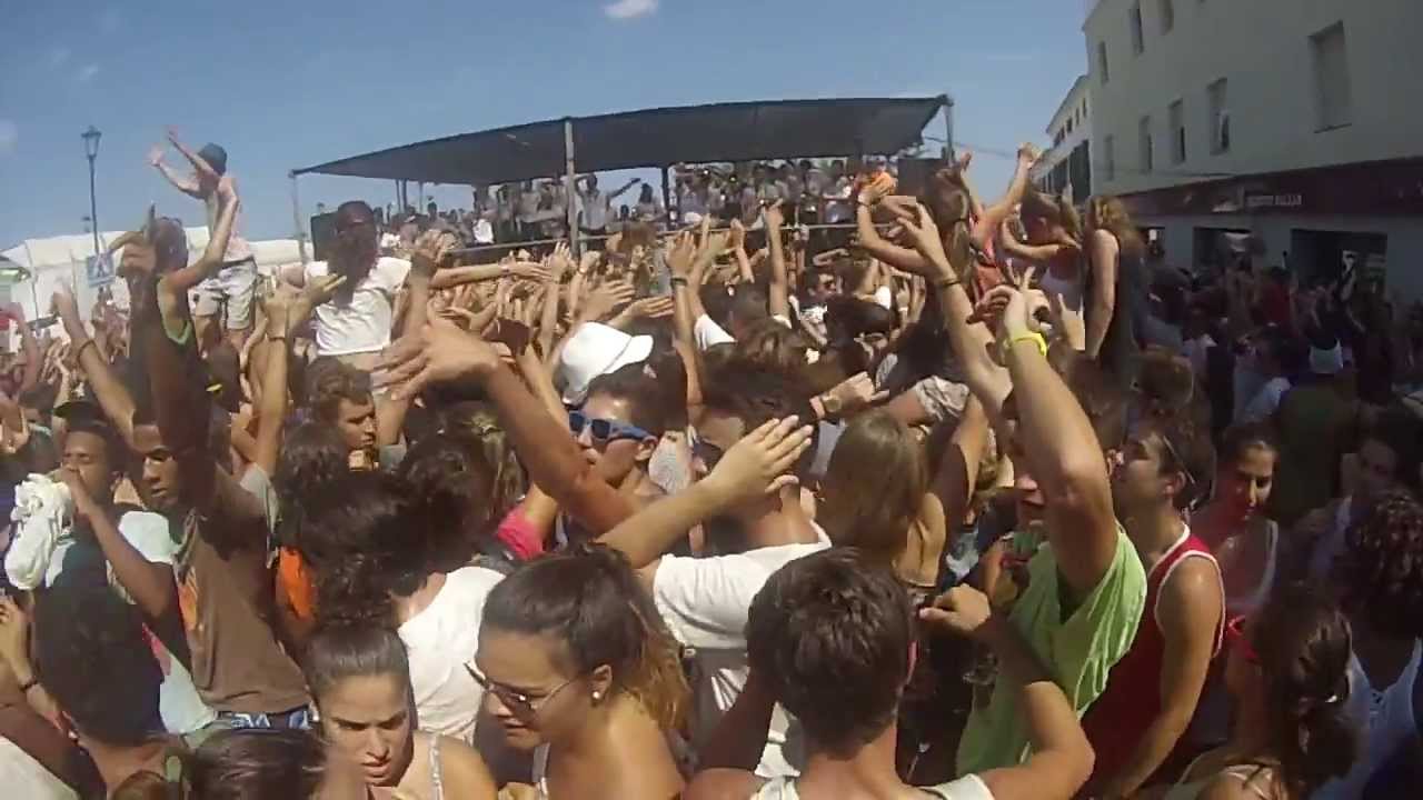 Menorca's Partys - Samba de Sant Climent - YouTube