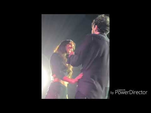 Tini stoessel con sebastian kiss concert cristina