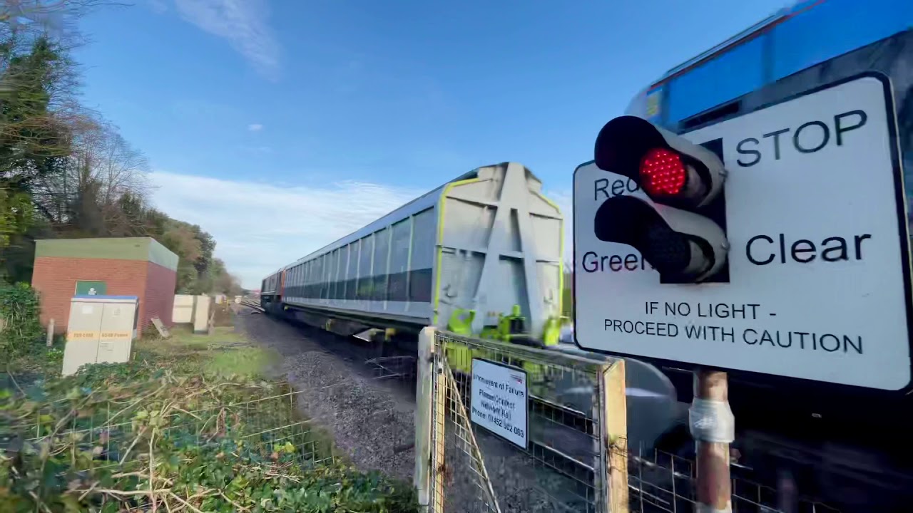 Scrap Train Carrying Class 332 Ready To Be Scrapped 8/12/20 haresfield ...
