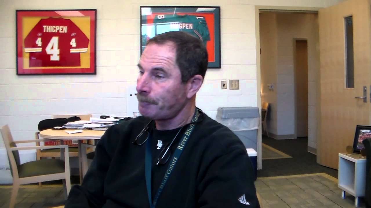 River Bluff football coach David Bennett - YouTube