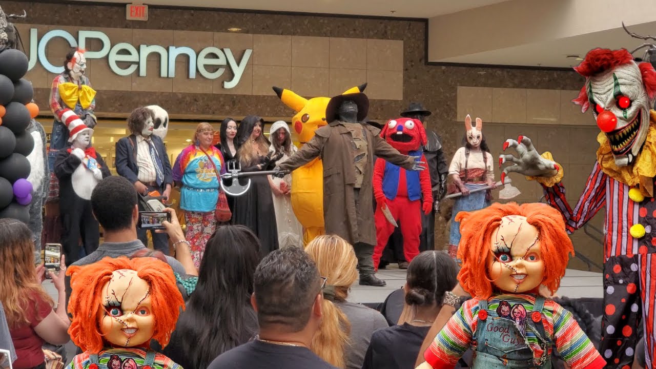 Scream Queens and Adult Costume Contest | Monster-Con 2022 - YouTube