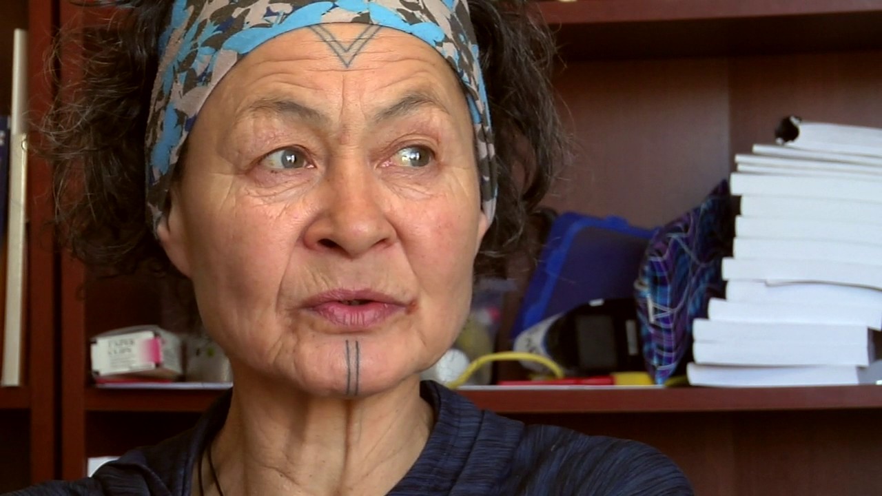 Proud Inuk: Aaju Peter- 25th hour - W17 - GRP7 - YouTube