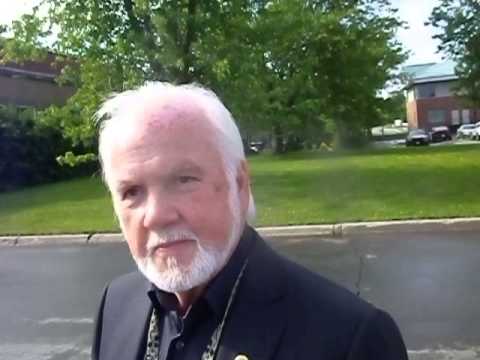 Indian Chief Roger Augustine is confronted by Blogger Charles LeBlanc ...