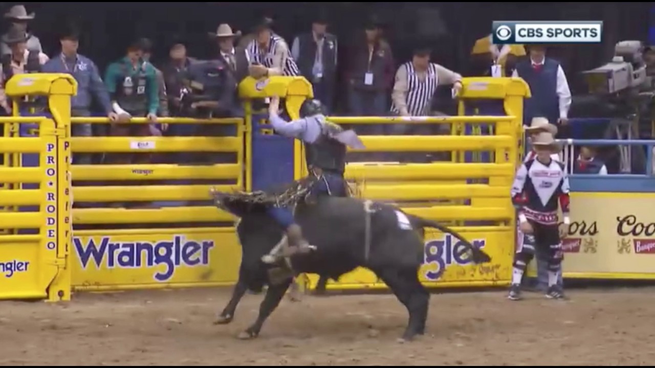 Joe Frost Round 2 Bullriding 2016 WNFR - YouTube