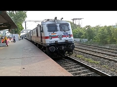 Howrah Barbil Janshatabdi Express Stormed Sankrail Station at 110 Kmph ...