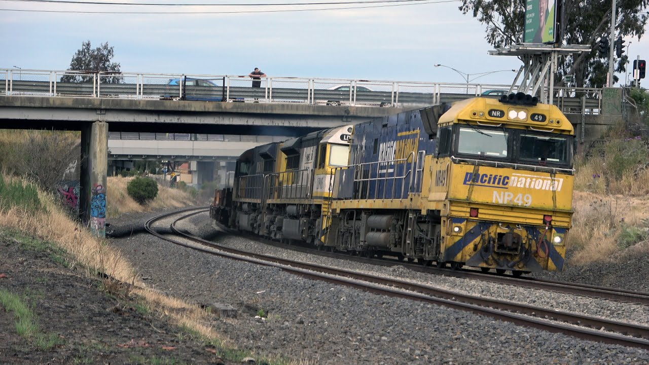 4K Fast Freight Trains at Airport West - Grain Train - Intermodal Train ...