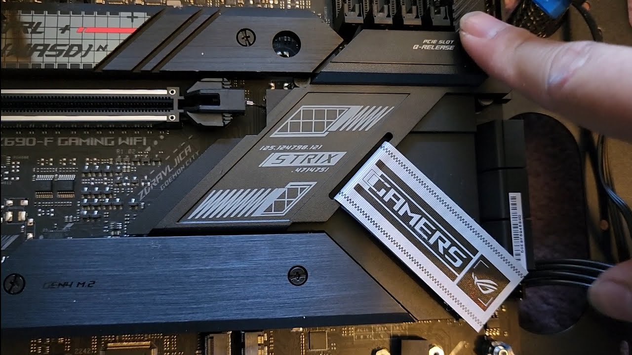 Awesome PCIe GPU Motherboard Release Button Feature - YouTube