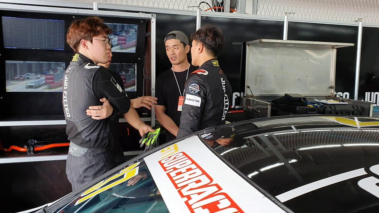 CJ SuperRace 3R. JUN-FITTED racing team (feat. UM, 2KBody) - YouTube