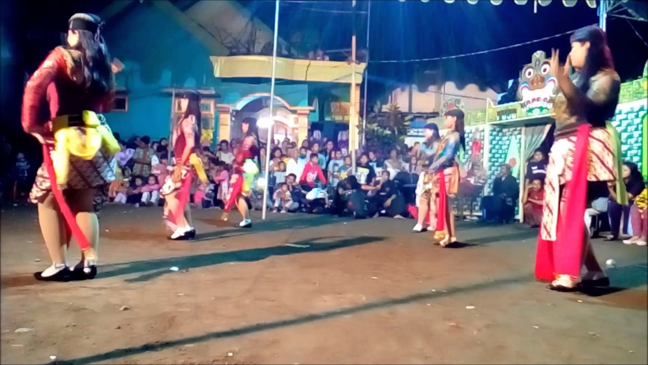 PENARI JATHILAN GOYANG ASOY - YouTube