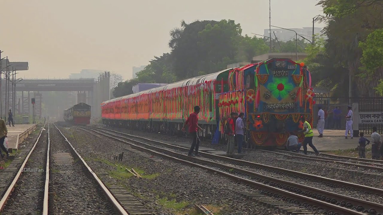 Old Vs New Train || Dewanganj Commuter Train Overtaking International ...