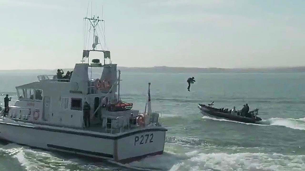 Jet suits - Exploring Future Commando Force concept - YouTube