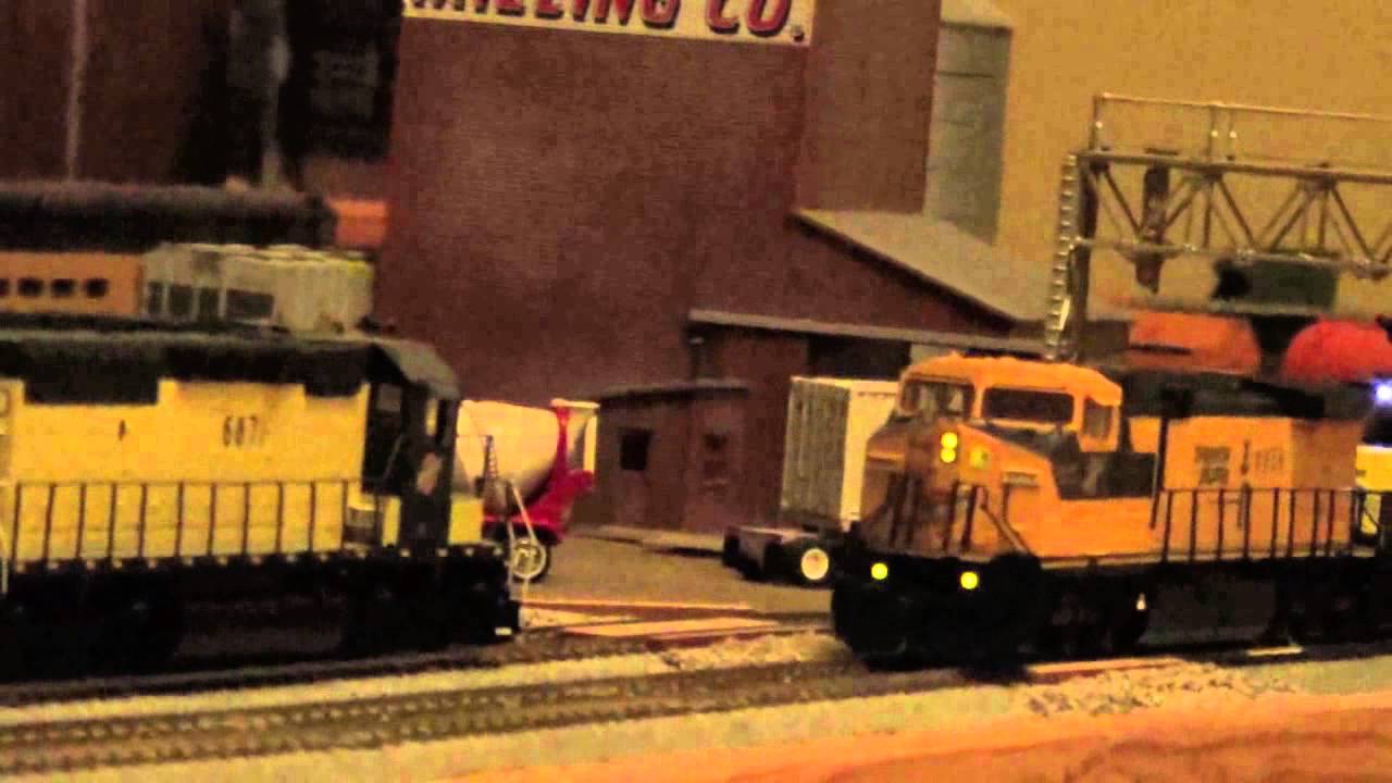 Action on the CNW HO Scale Harvard Sub - YouTube