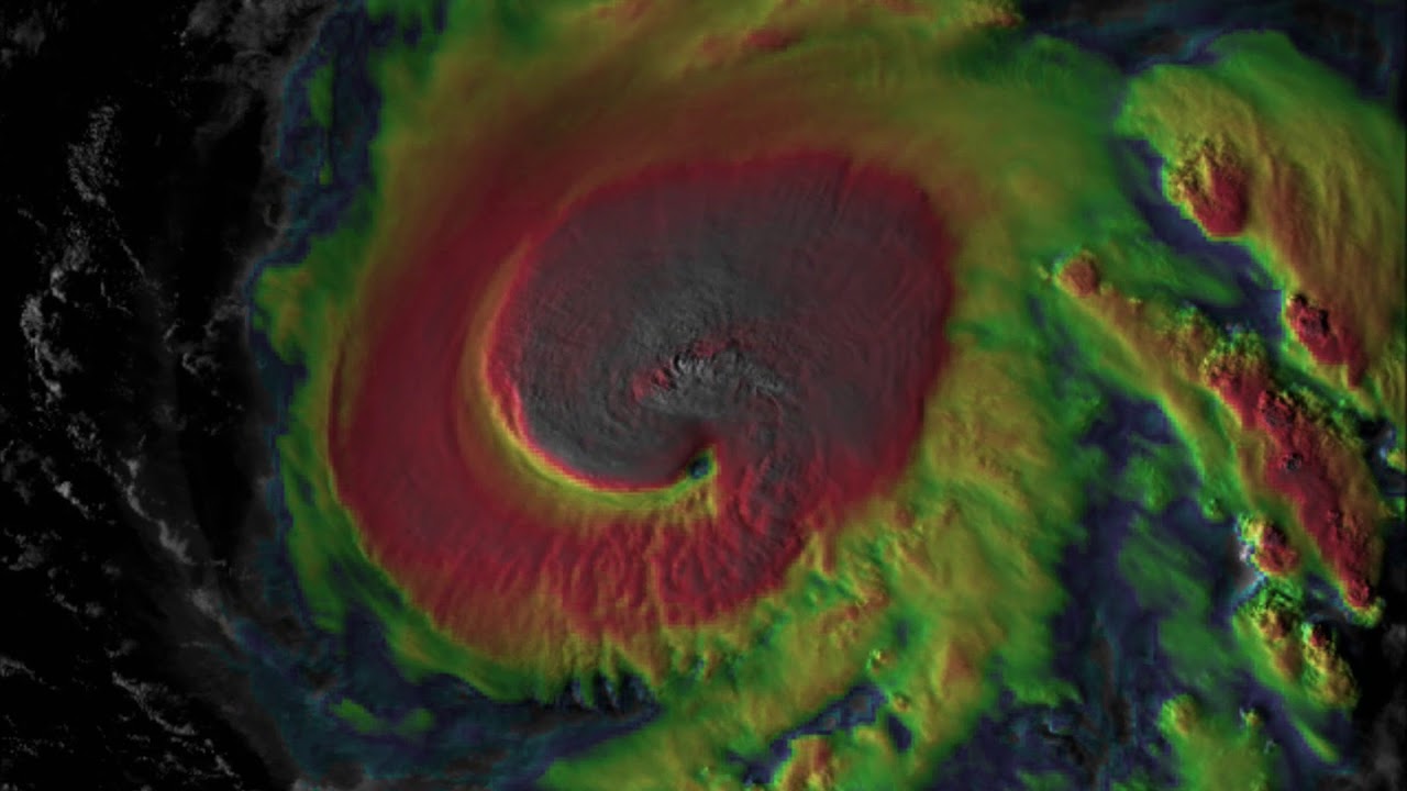 "Sandwich Loop" of Hurricane Michael - YouTube