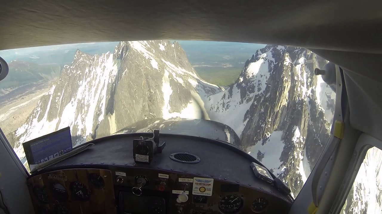 Alaska wilderness and mountain flying - YouTube