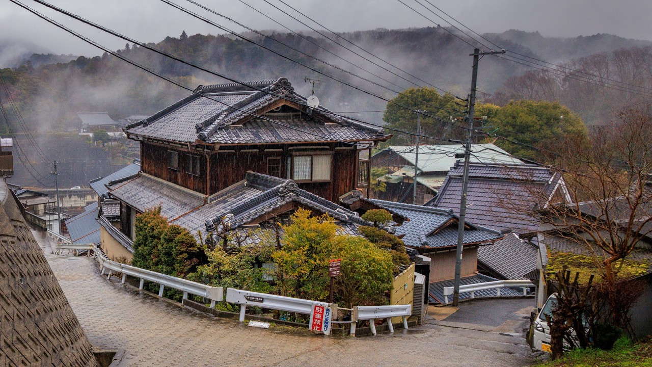 Rainy Walk through Rustic Hillside Village | Aina, Japan 4K Rain Sounds ...