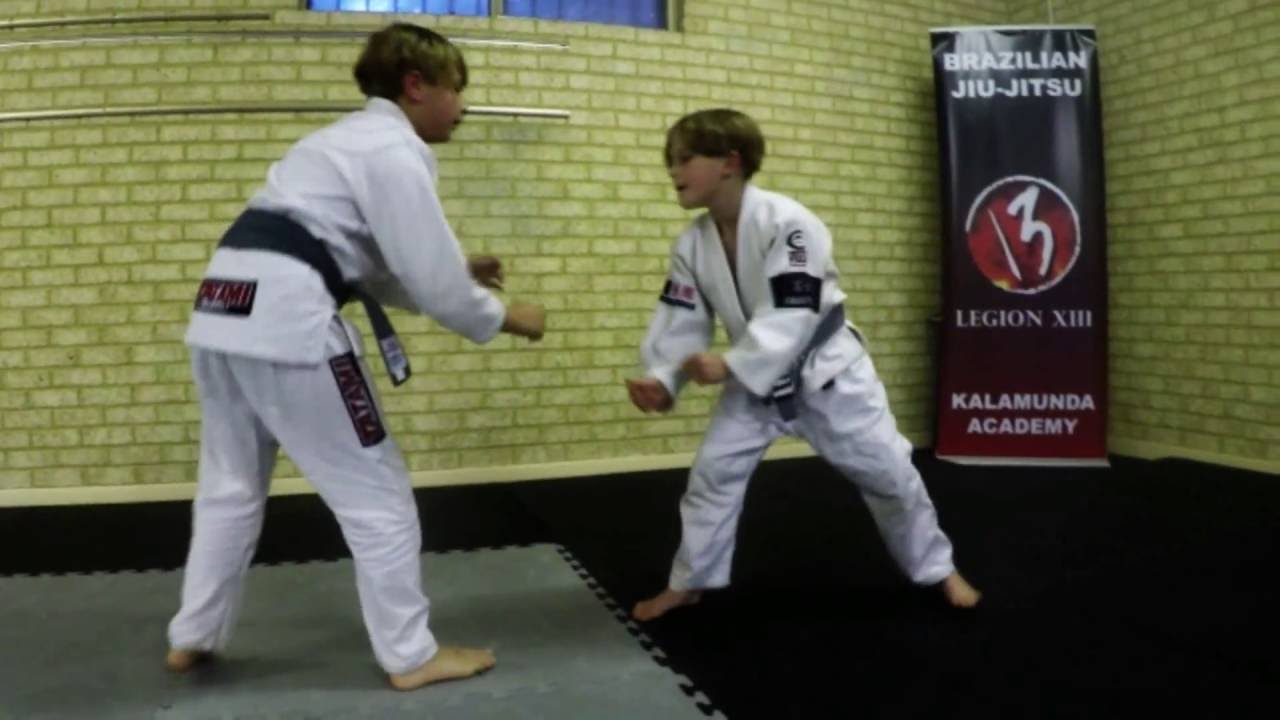 BJJ Kids kids martial arts the sprawl - YouTube