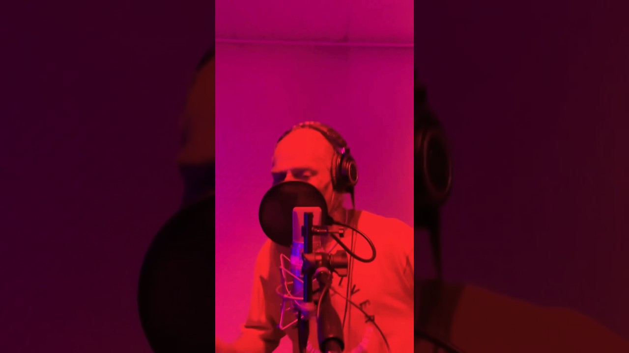 Red the Man Without the Machine going hard in the studio | @homeys ...