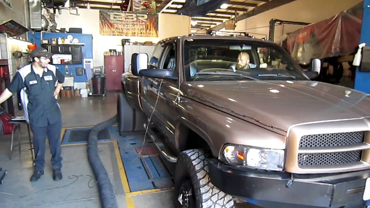 Diesel Dyno Day 5/20/12 Big Hoss 1 - YouTube