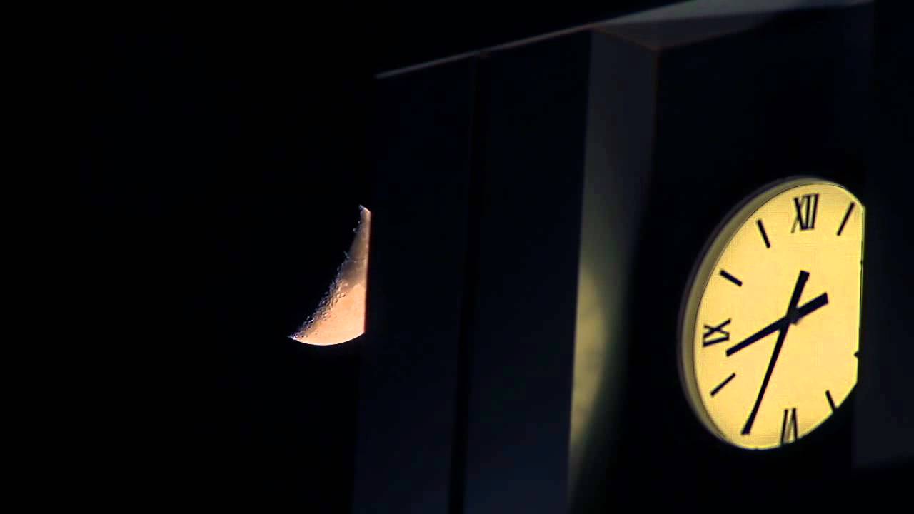 Time-lapse Moon Behind Clock Tower - YouTube