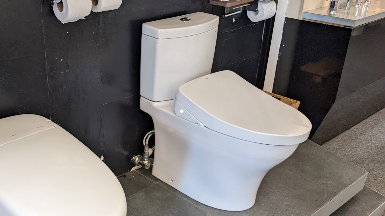 TOTO Close Coupled WC - YouTube